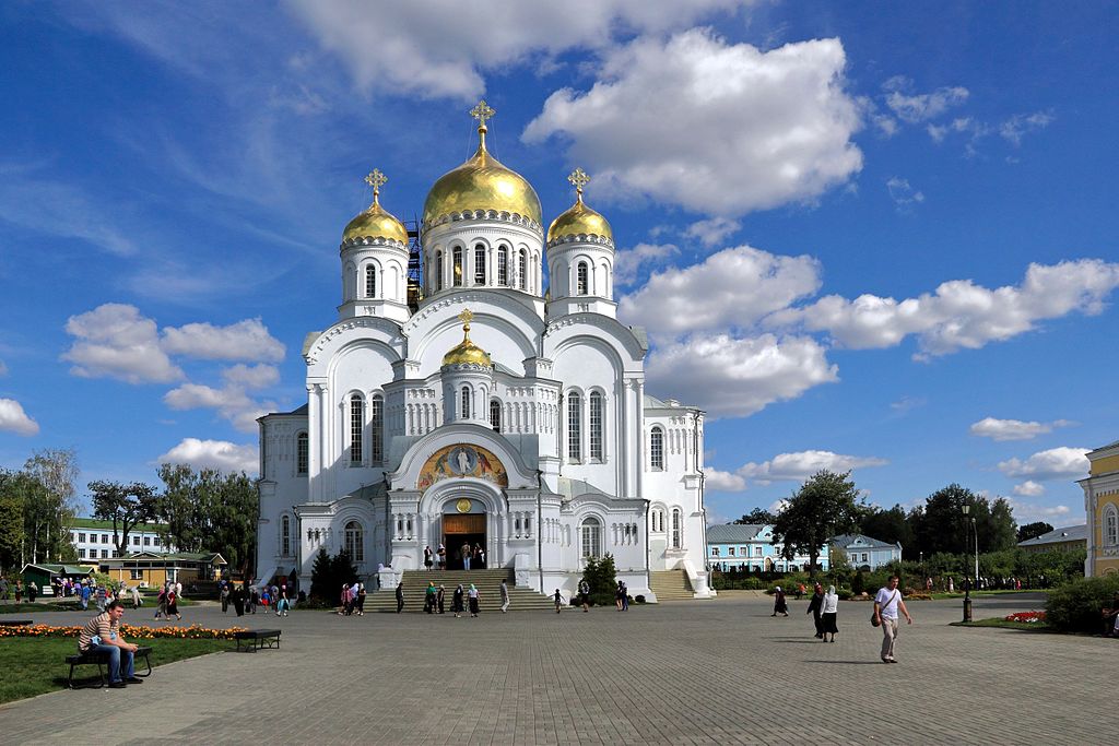 10 Most Beautiful Orthodox Monasteries and Churches in the World ...