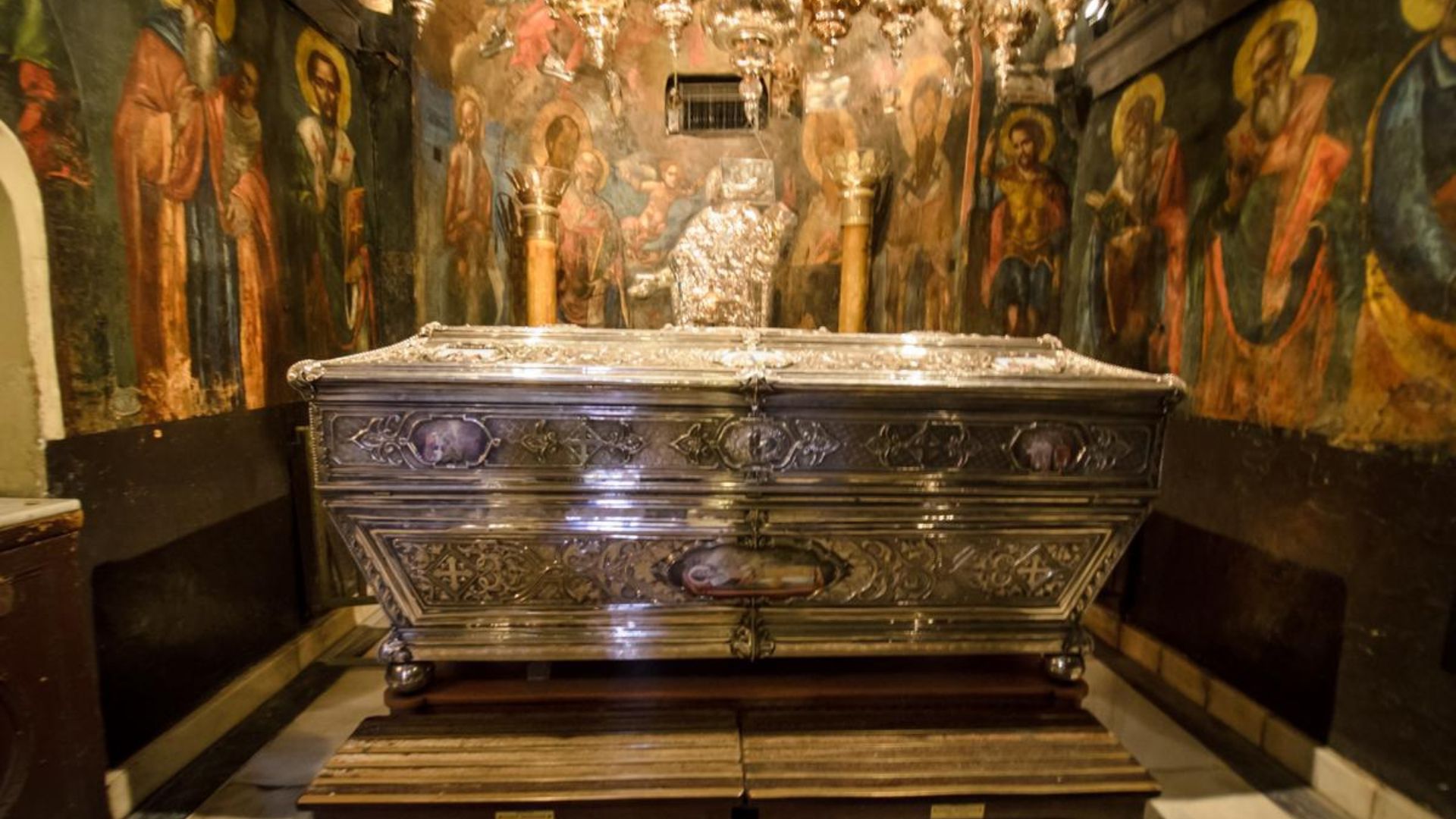 Saint Spyridon of Trimythous and his miracles – he is the patron saint ...