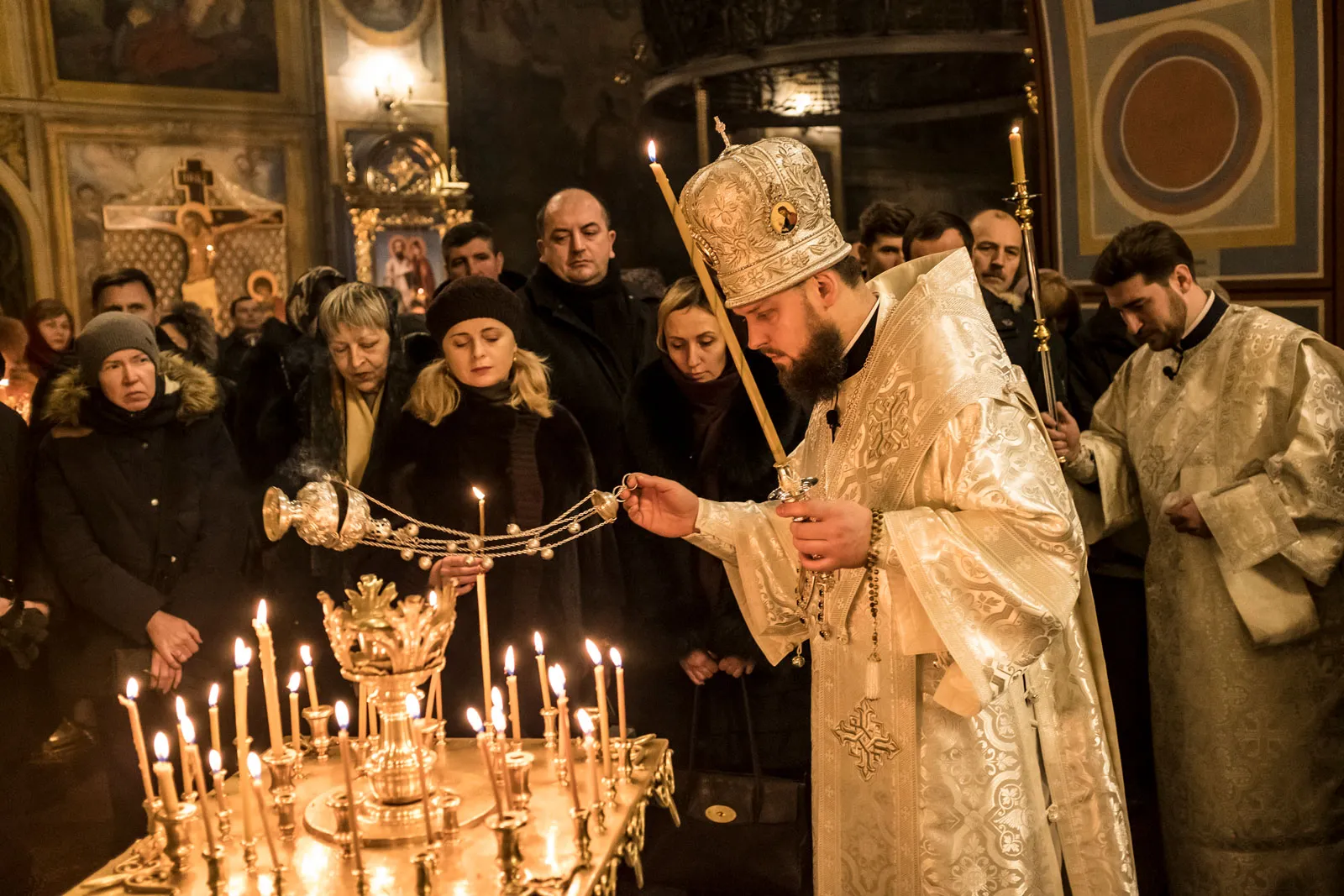How to Pray during Divine Liturgy: A Mystical Ascent into Heaven’s ...