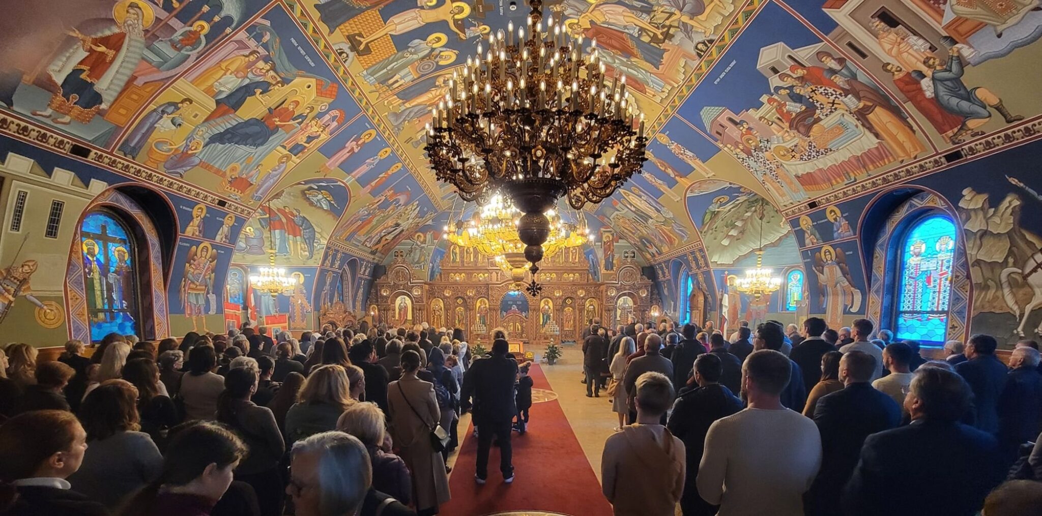 Church Etiquette 101: How to Worship with Reverence and Respect in the ...